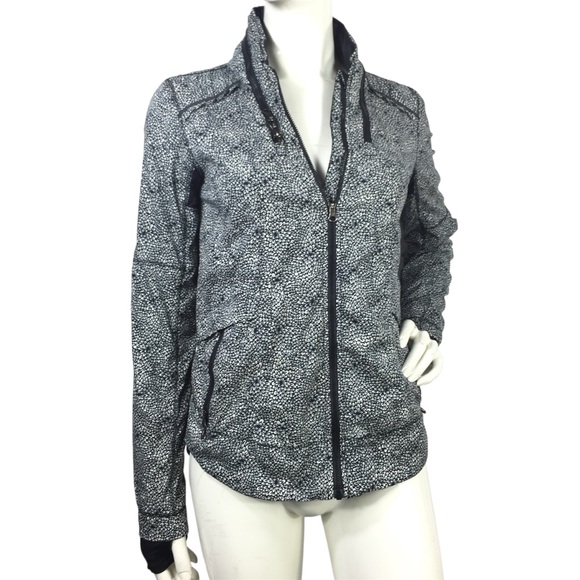 lululemon athletica | Jackets & Coats | Lululemon Spring Forward ...